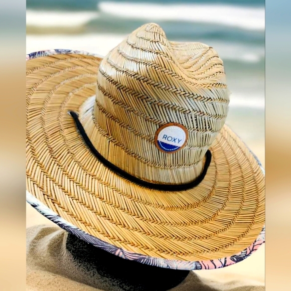 Roxy | Accessories | Ml Roxy Straw Hat | Poshmark